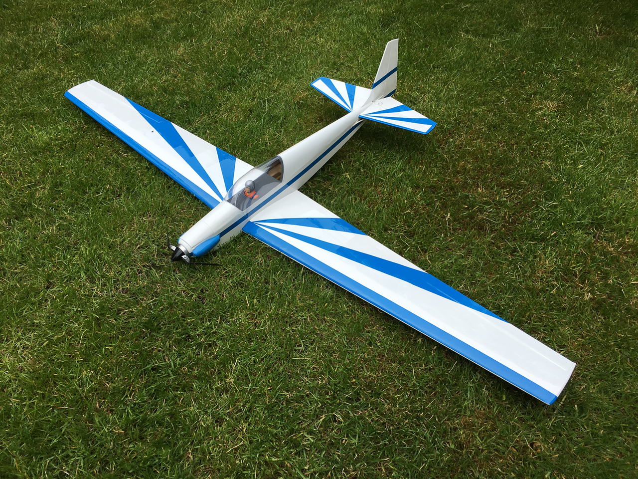 West Wings Fournier RF4 · Tech & Toys